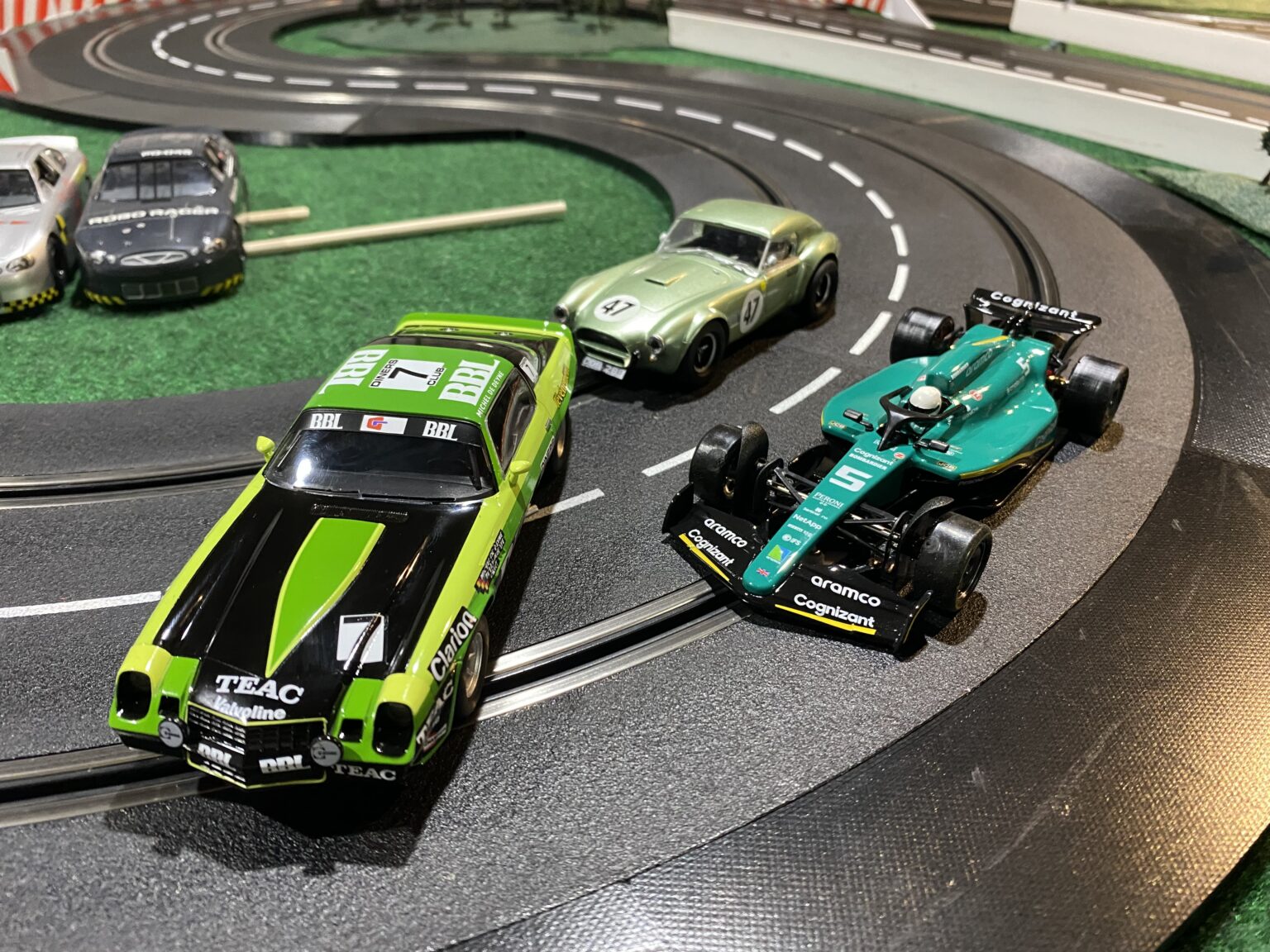 Bobkat Slots - Official Home of Bobkat Slot Car Tires